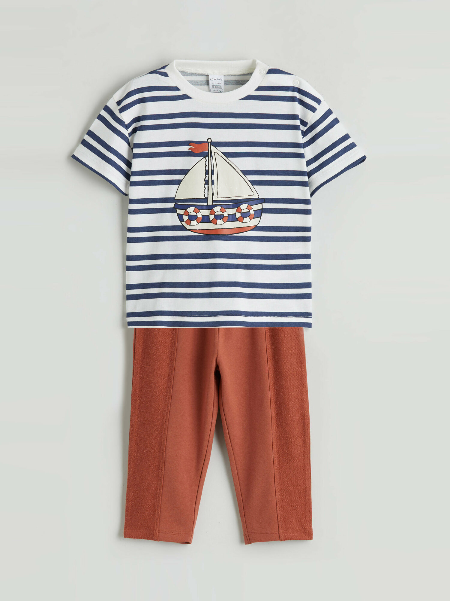 Комплект одежды