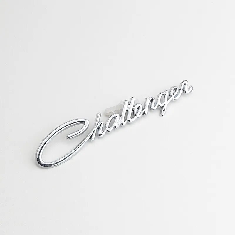 Эмблема Dodge Challenger серебристая для багажника автомобиля