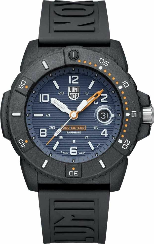  Luminox