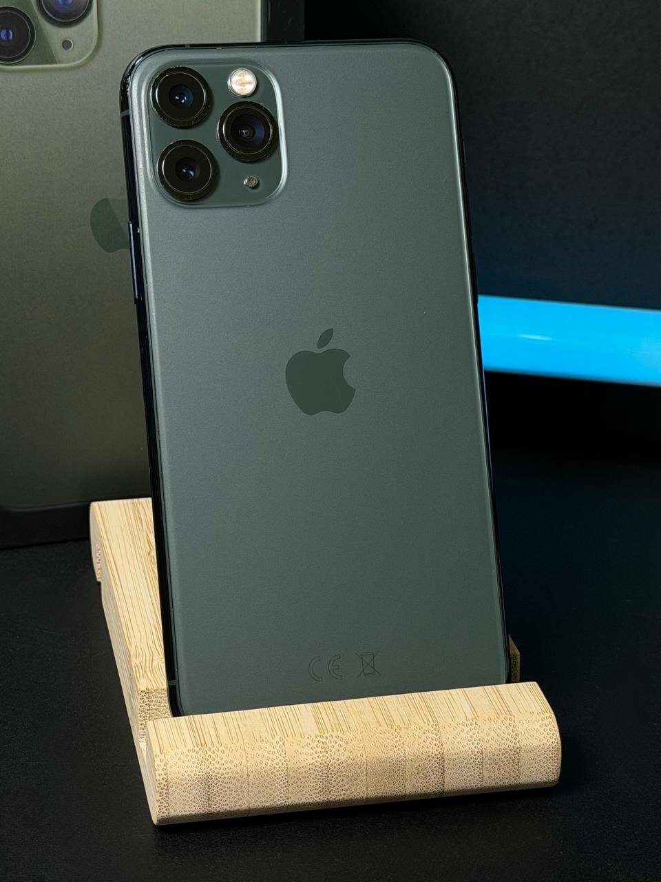 Смартфон Apple iPhone 11 Pro, 256 ГБ, nano-SIM + eSIM, зеленый