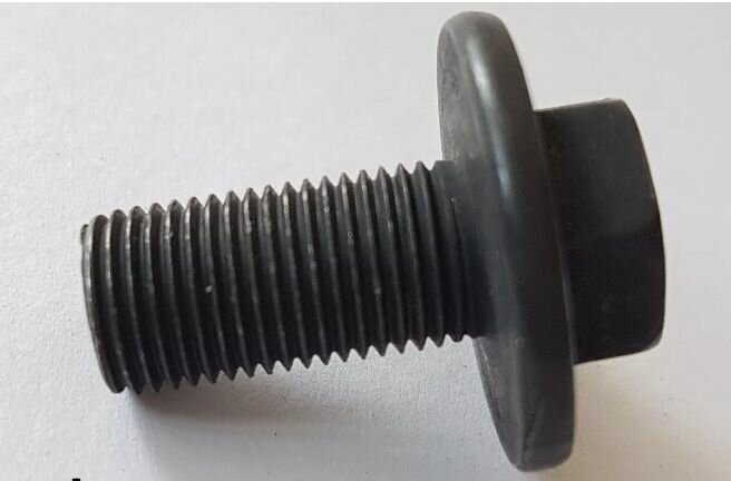 Болт M10х20 фланцевый шестигранный для LS1016/1214/1216 Makita (265405-3)