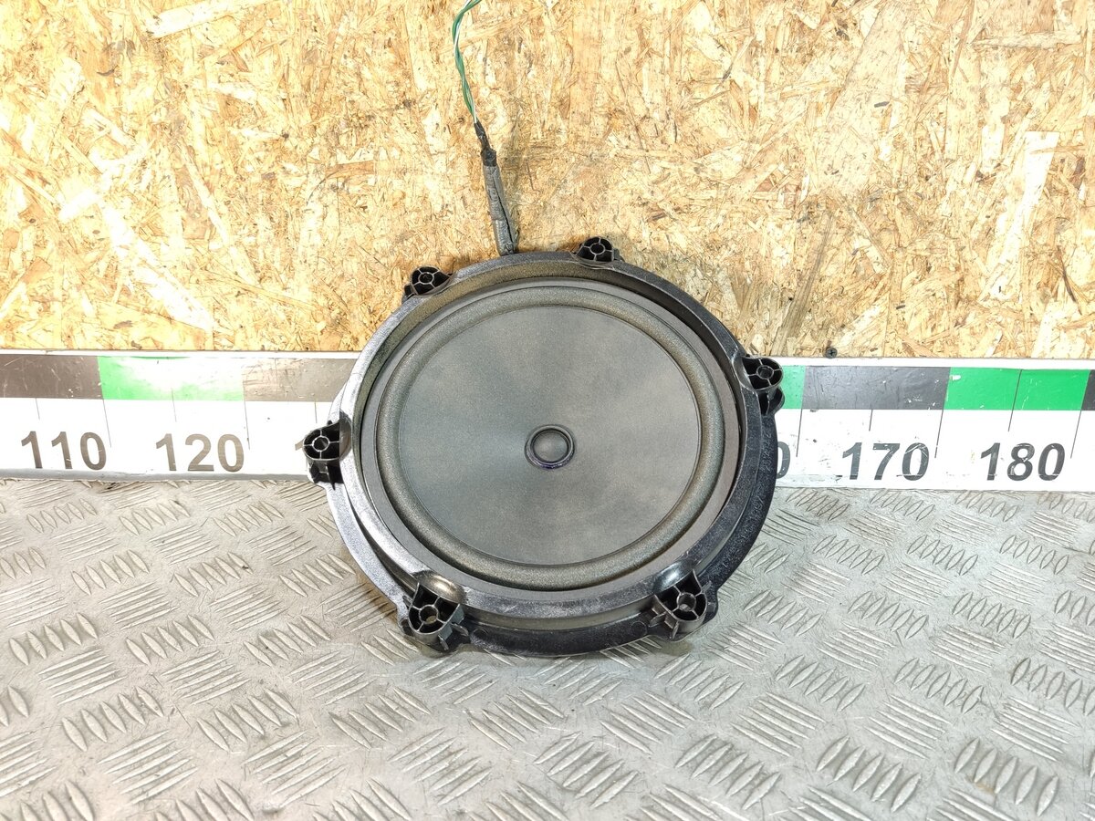 Сабвуфер LAND ROVER Discovery 2009-2016 XQA500130