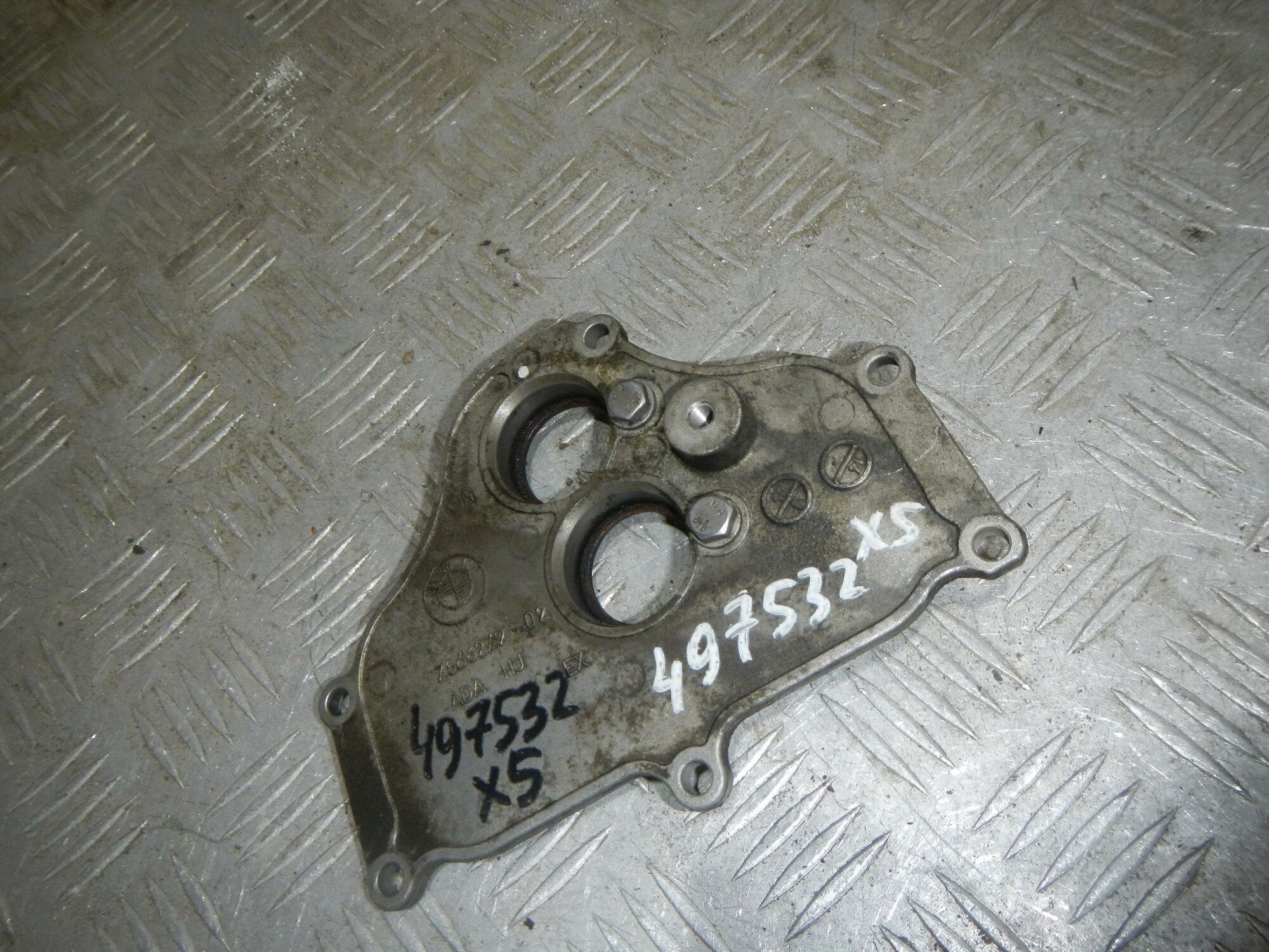 Б/У Крышка двигателя передняя, BMW (БМВ)-X5 (E70) (07-13) BMW X5 (E70) (07-13) ГБЦ 5-8 цилиндр Без видимых повреждений. 4...