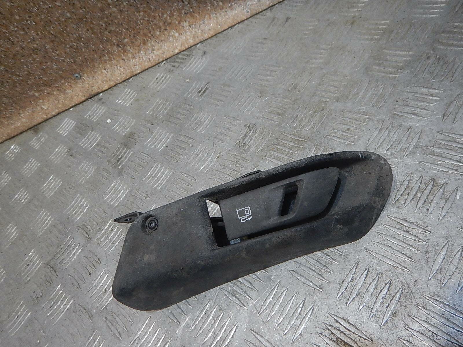 Б/У Ручка открывания лючка бензобака, Citroen (Ситроен)-C-ELYSEE (13-) CITROEN C-ELYSEE (13-) Царапины. 426971 Peugeot-C...