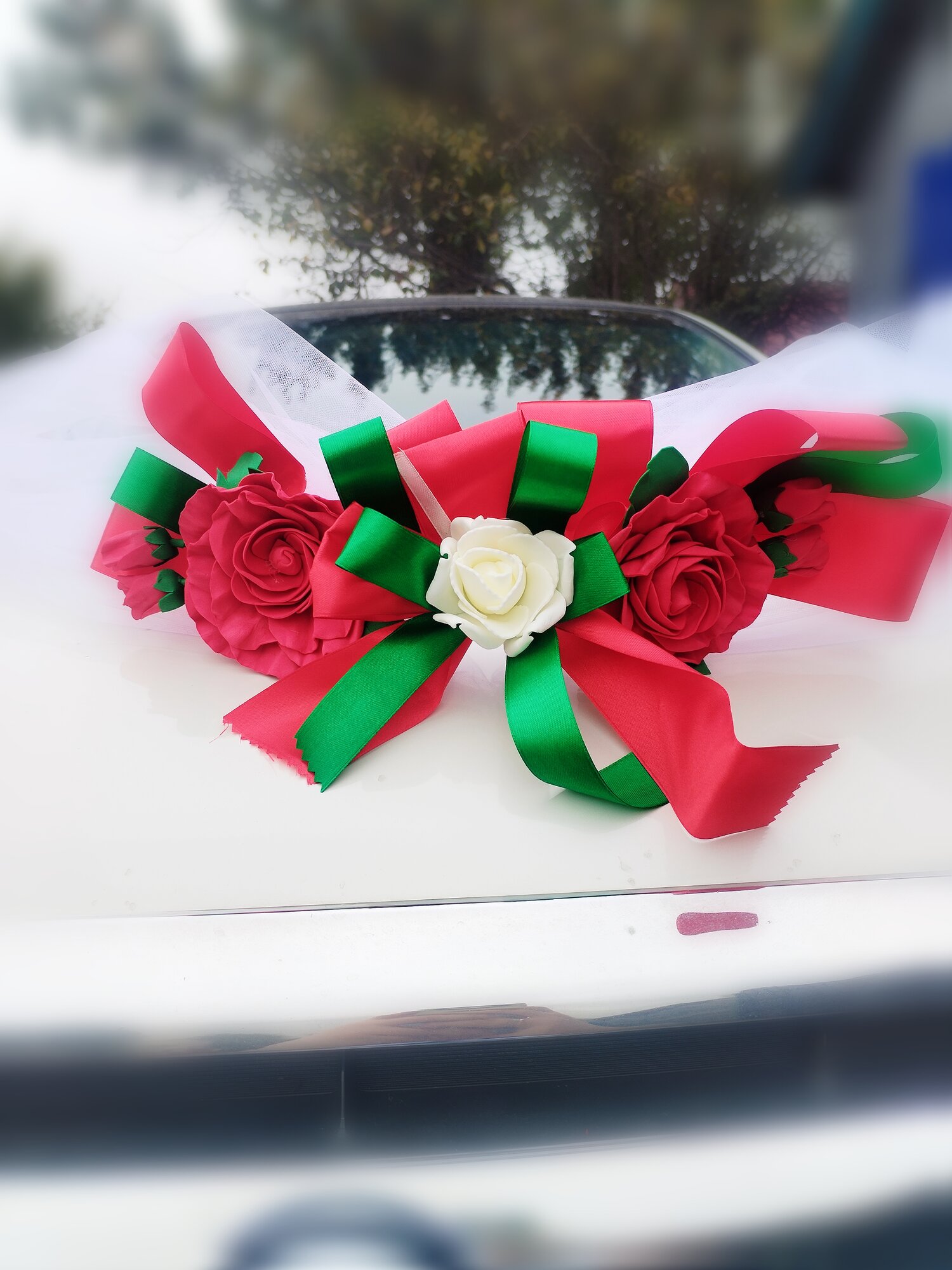 Свадебное украшение "Лента фатин с латексом"