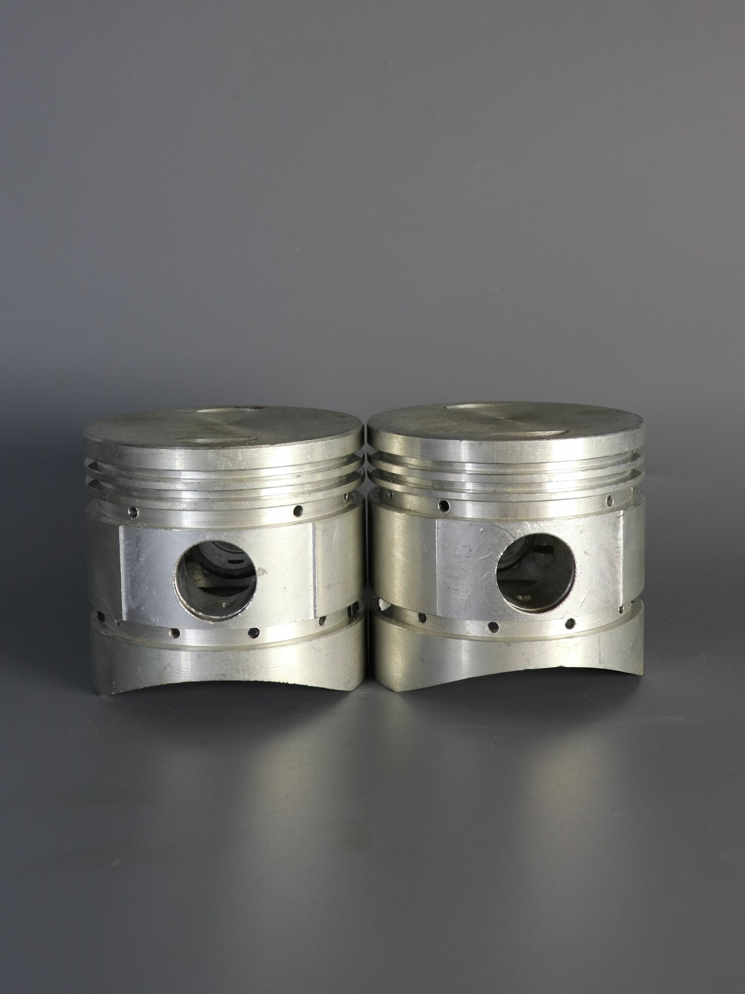 Поршни пара Урал "3A" 3 ремонт под АИ-80