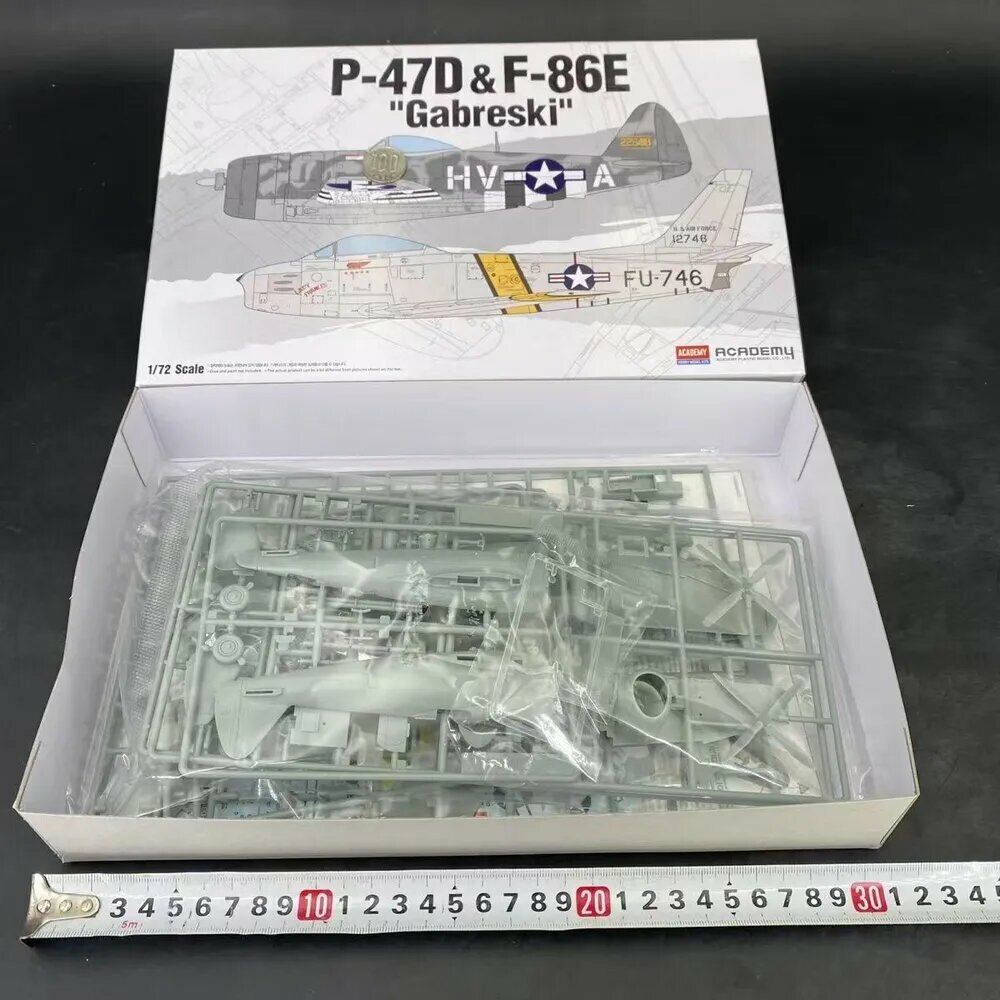 KNOW EASY-Academy 12530 1/72 P-47D & F-84E Gabreski - Модель сборки самолёта