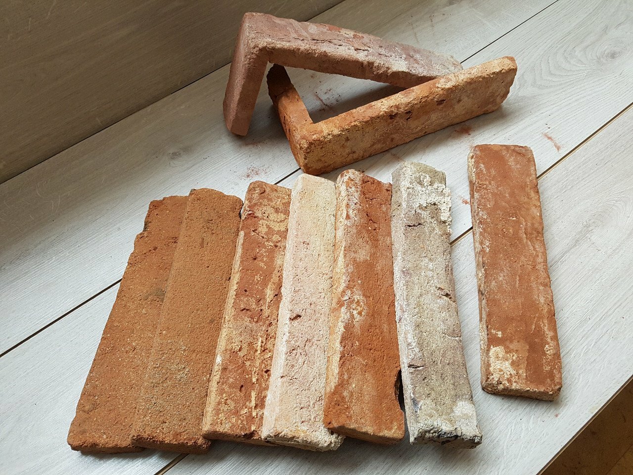 Плитка под старый кирпич для внутренней отделки