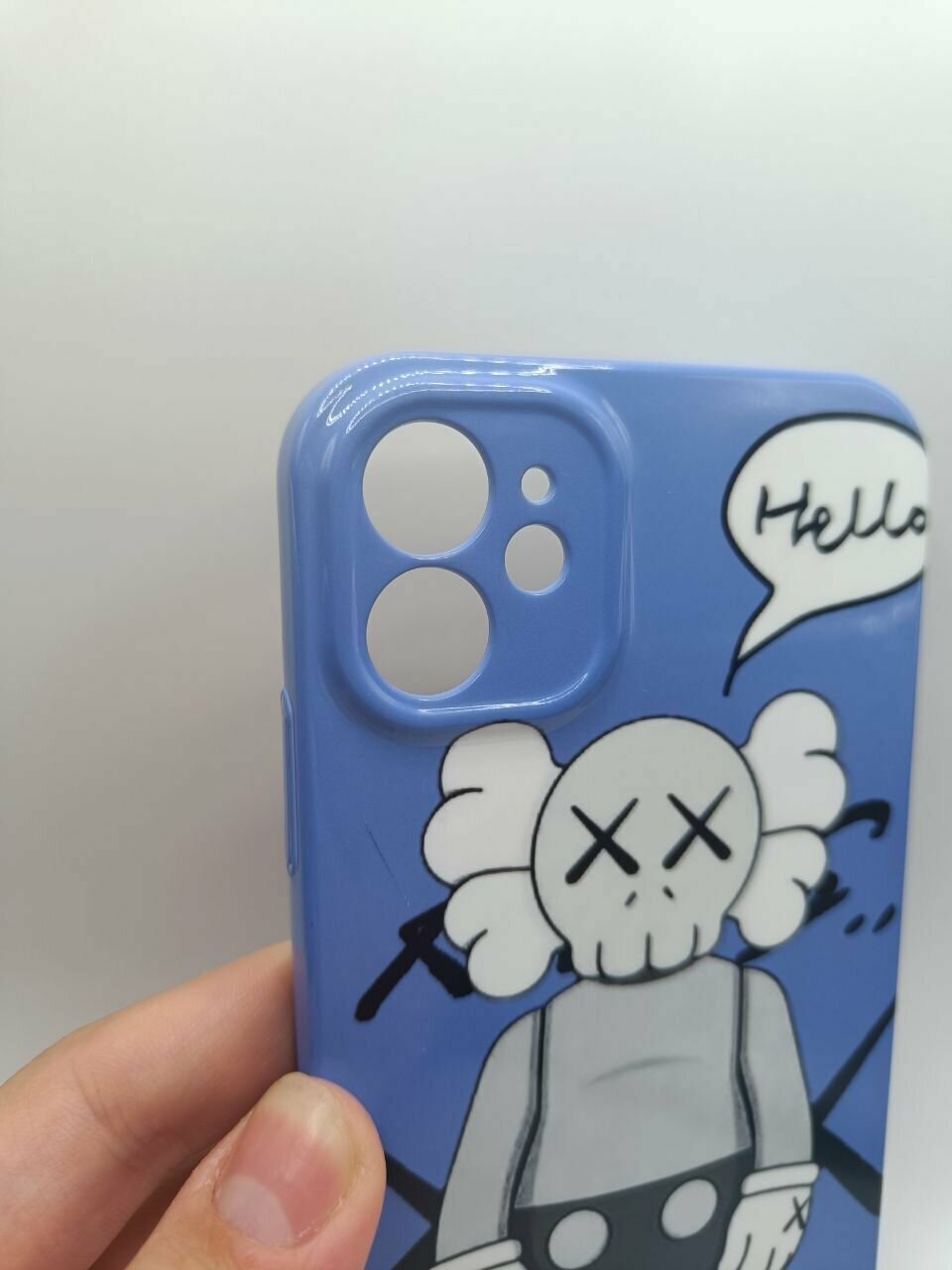 Защитный чехол с принтом KAWS для iPhone 11