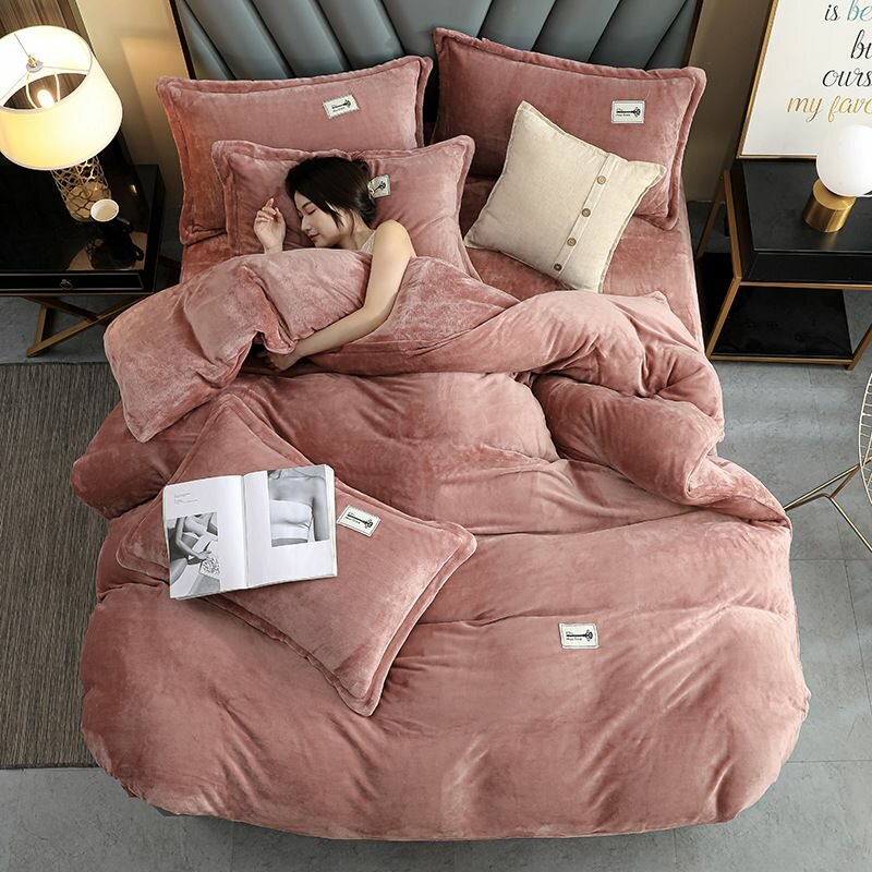 Комплект кровати из четырех предметов 2-х спальное 200х230 см, зимнее