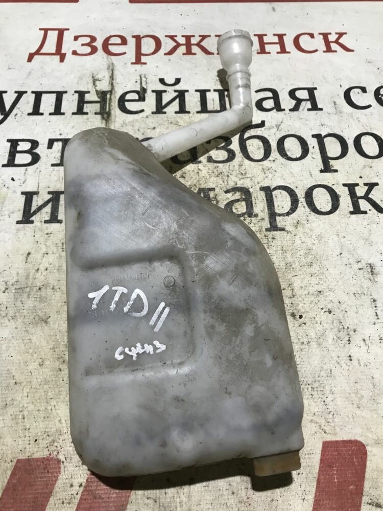 Бачок омывателя лобового стекла Renault Scenic III (2009—2012) 289104118R
