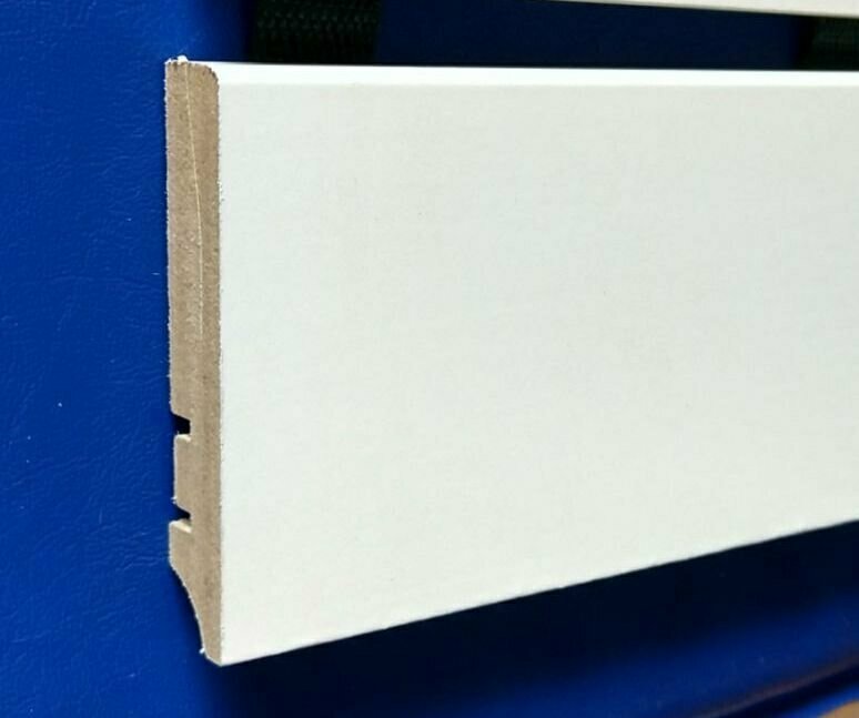 Плинтус МДФ Hannahholz Белый 81/404 глянец, 1 шт.