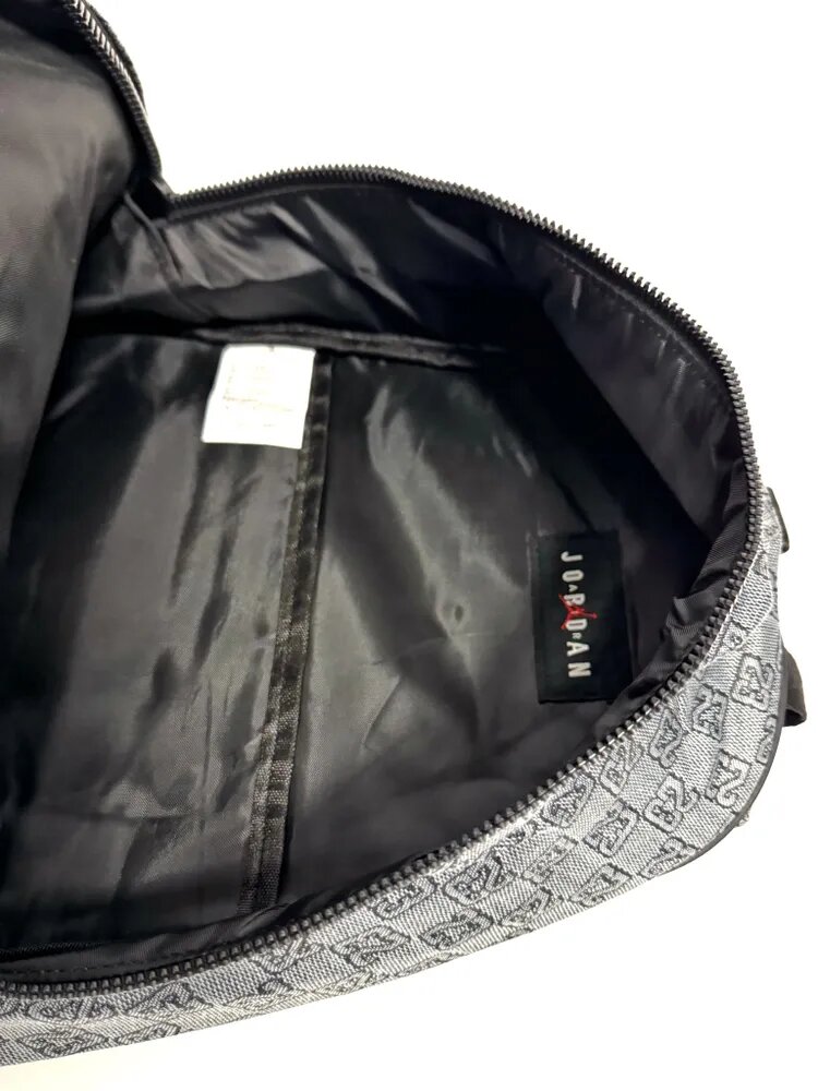 Рюкзак Jordan Backpack повседневный городской для учебы из политекса темного цвета — фото 1