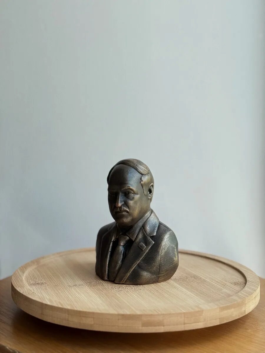 Статуэтка Александр Лукашенко, 12 см, из гипса, ручная работа, в цвете — фото 1