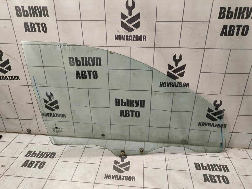 Стекло двери передней правой Kia RIO 1 2000-2004