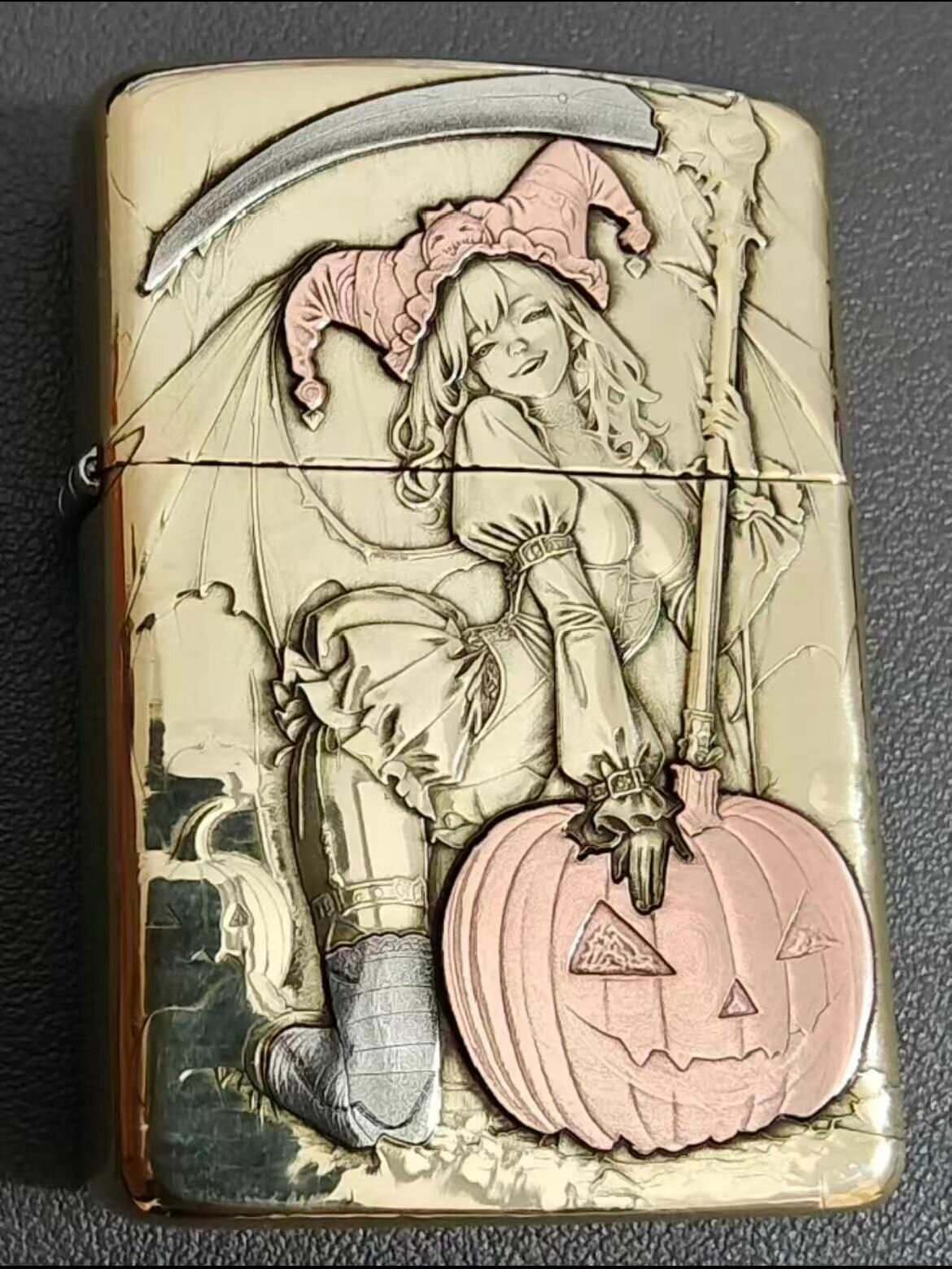 Zippo, Серия "Двусторонний рельеф, Хэллоуин, чистая латунь", пустая(без заправки)