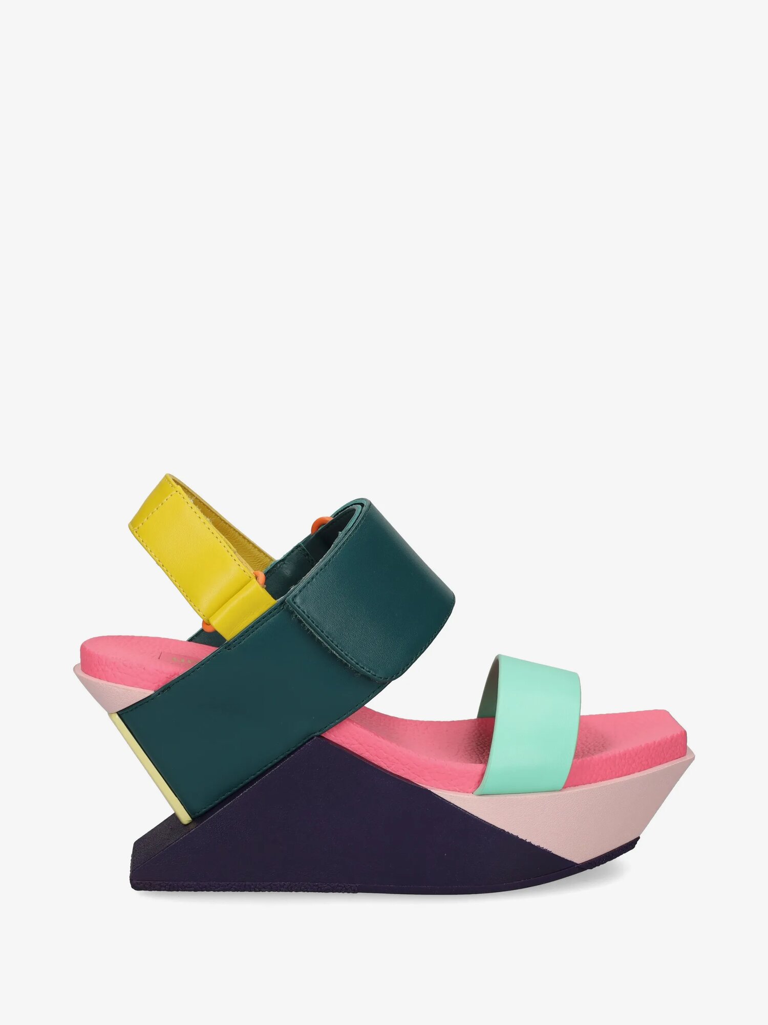 Босоножки Delta Wedge Sandal