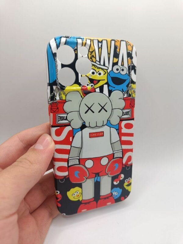 Защитный чехол с принтом KAWS для iPhone 12 Pro