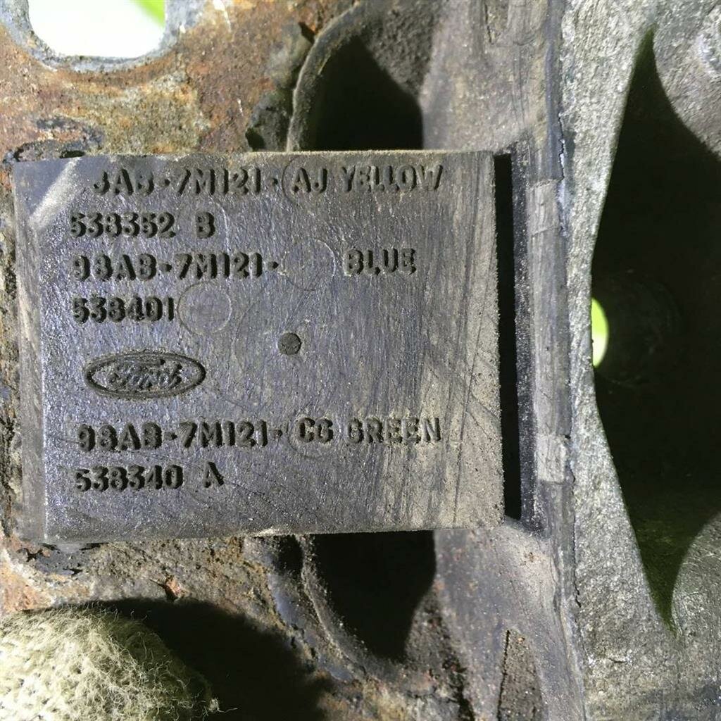 Опора КПП Ford Focus 1 1998-2004 — фото 1