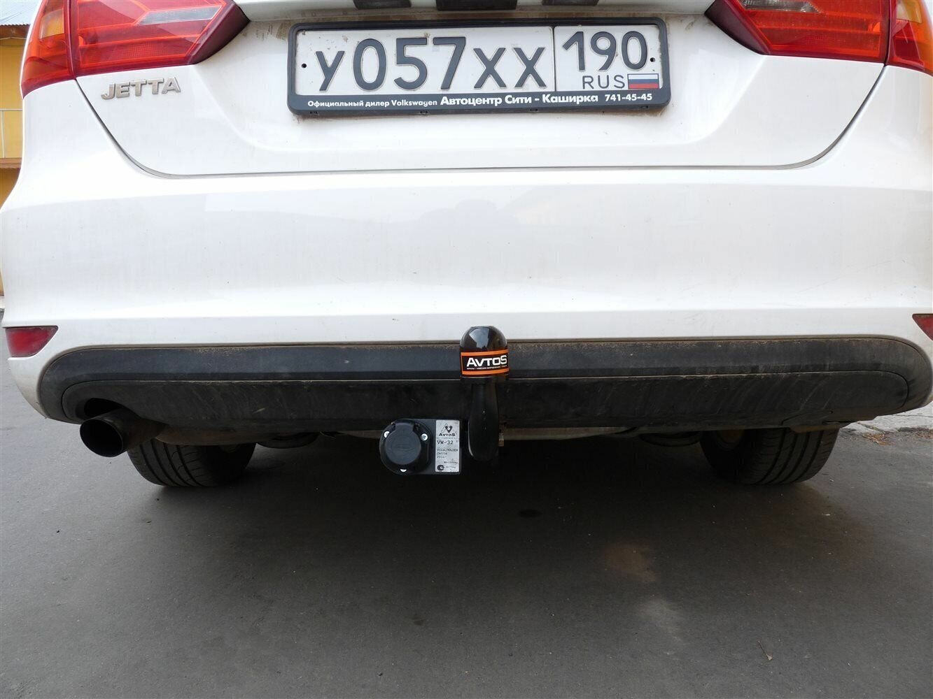 Фаркоп для Volkswagen Jetta VI седан 2011г.-по н. в. (без электрики) (паспорт и сертификат) AvtoS. VW32