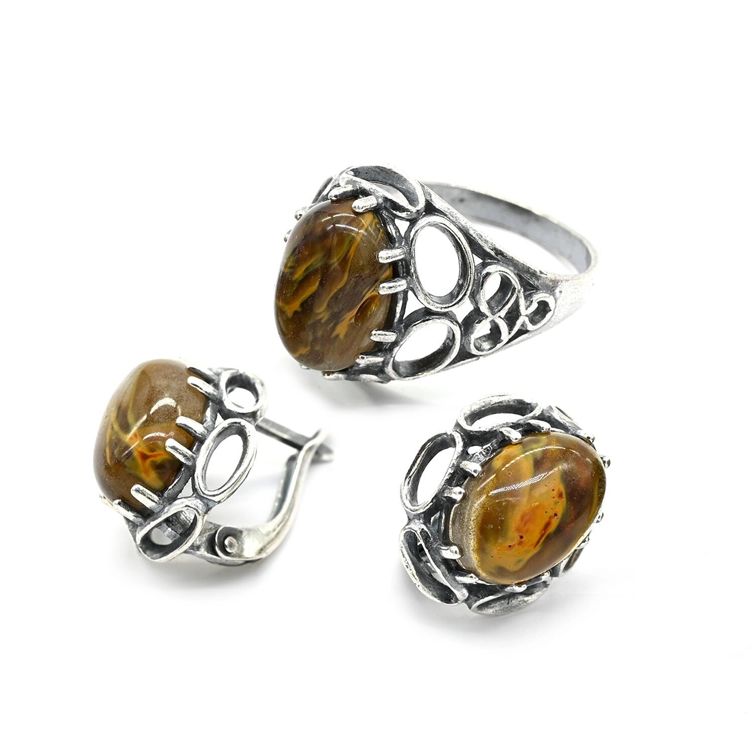 Комплект бижутерии: кольцо, халцедон