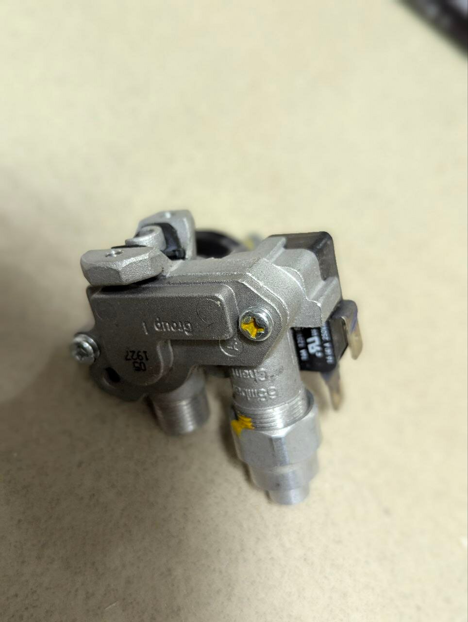 Газовый кран плиты