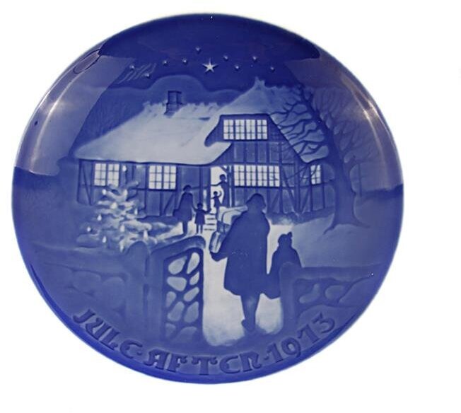 Декоративная тарелка "Рождество за городом". Фарфор, подглазурная ручная роспись. Copenhagen Porcelain, Дания, вторая половина XX века