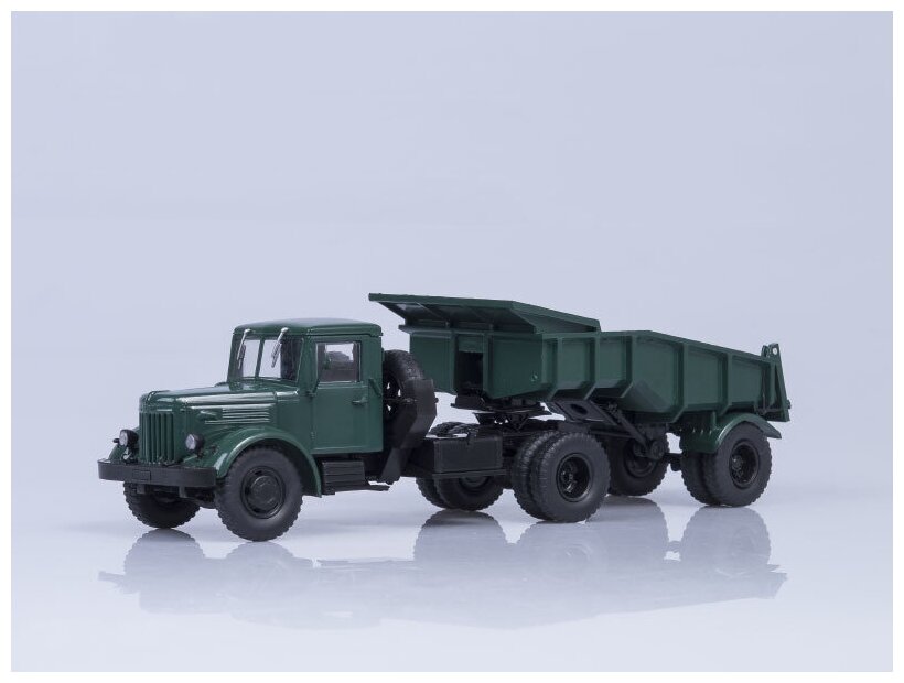 Масштабная модель МАЗ-200В с полуприцепом МАЗ-5232В, (зеленый)
