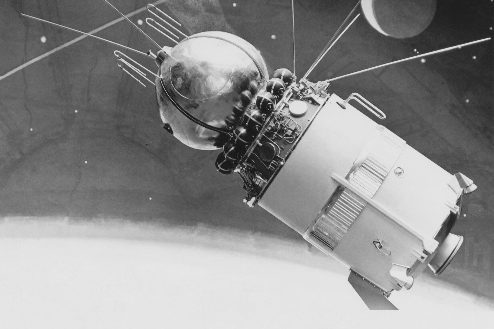 Постер / Плакат / Картина Космический корабль Восток-1 50х70 см в подарочном тубусе