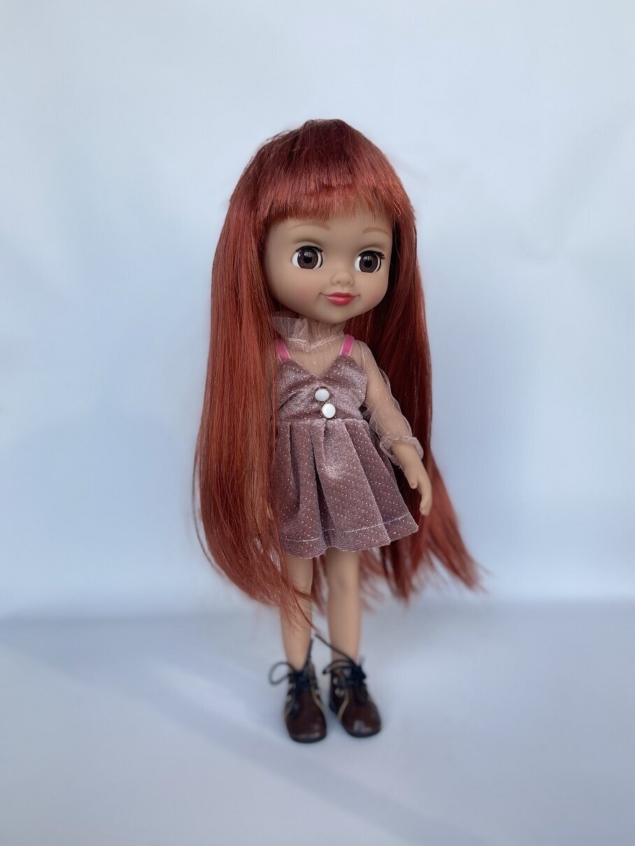 Волосы для кукол прямые с челкой на окружность головы 27-30 см.