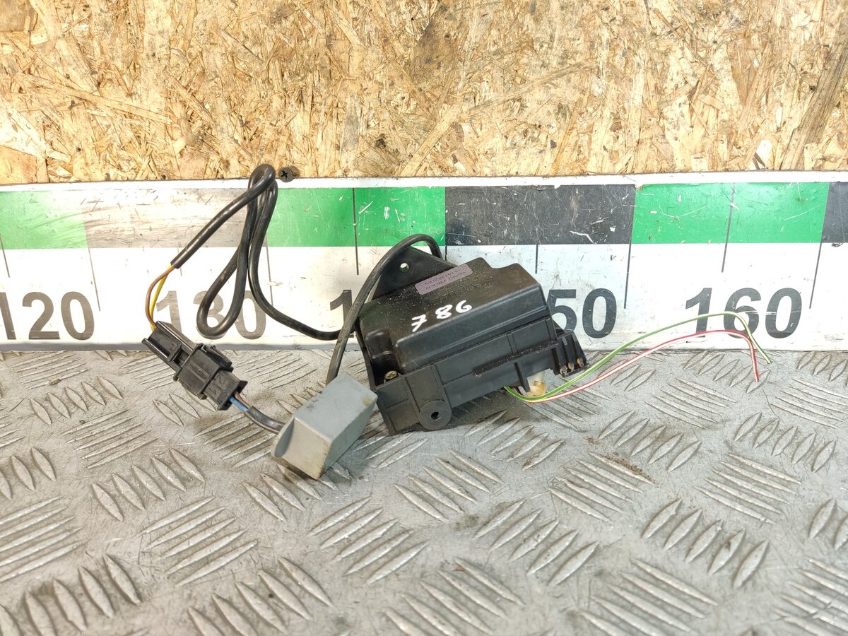 Моторчик заслонки отопителя SAAB 9-5 1998-2002 13372987