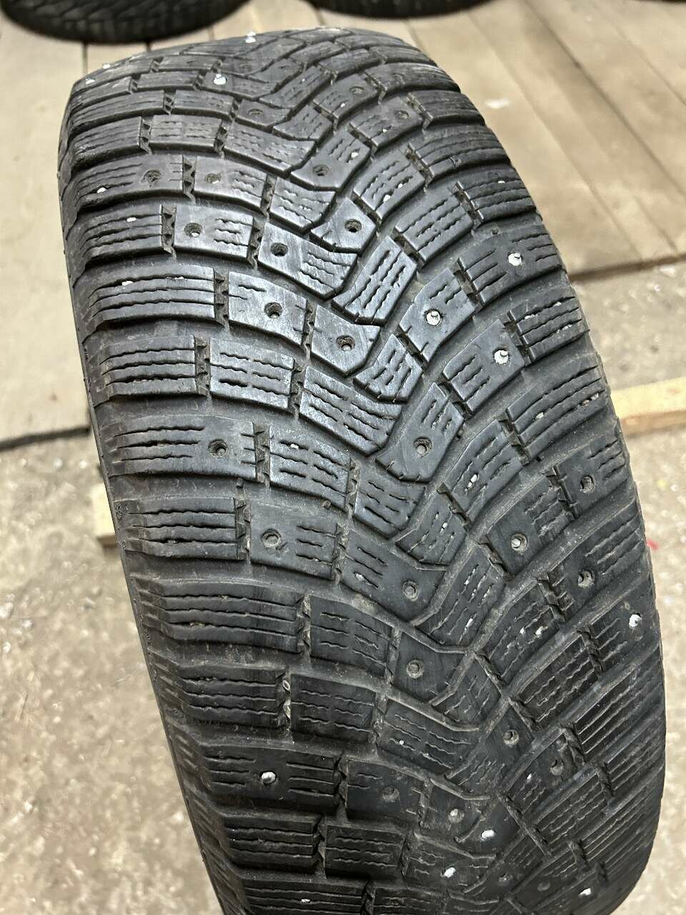 215/60 R16 99T Continental IceContact 3 остаток:5.5 мм год:2019 арт:af6c126b