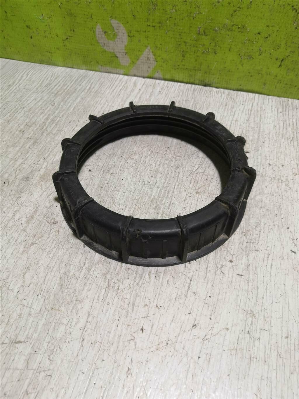 Гайка топливного насоса Ford Focus 1 1998-2004