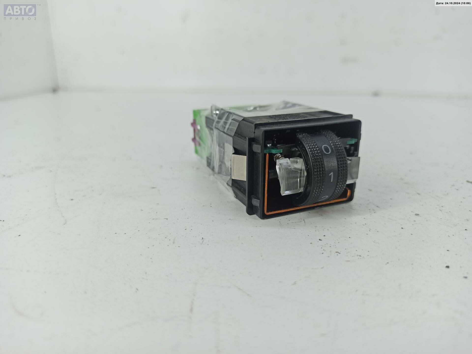 Кнопка обогрева сидений Audi A6 C5 (1997-2005)