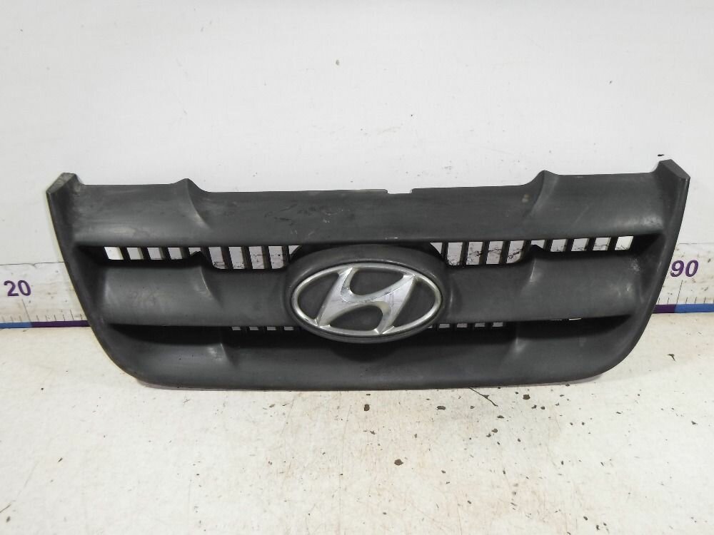 Решетка радиатора Hyundai Matrix 8636117010