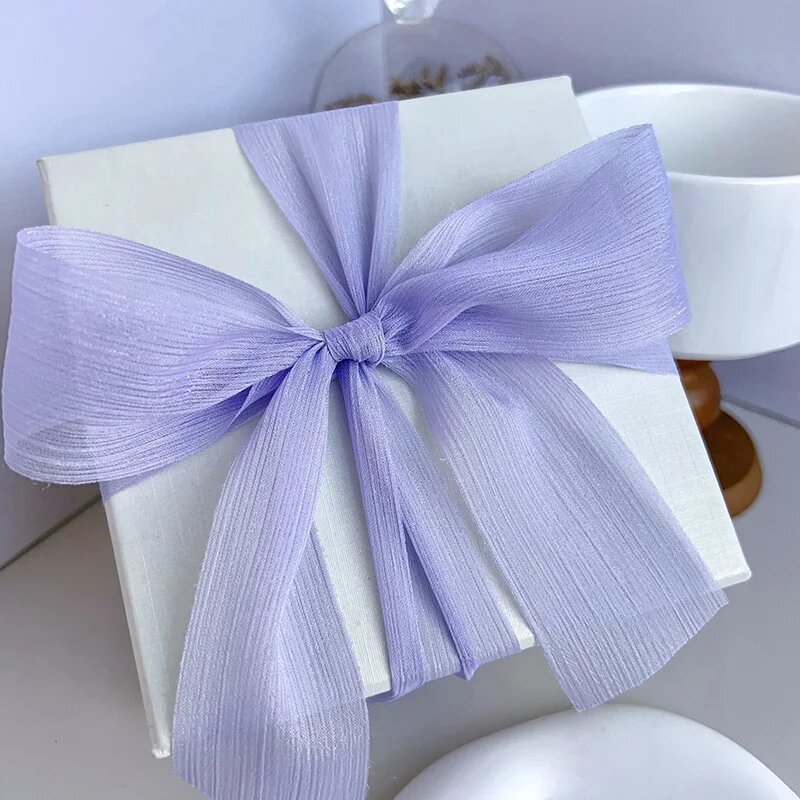 Серебряная блестящая лента из полиэстера 14