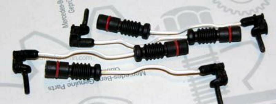 MERCEDES-BENZ A1405401217 датчик тормозной GEBER