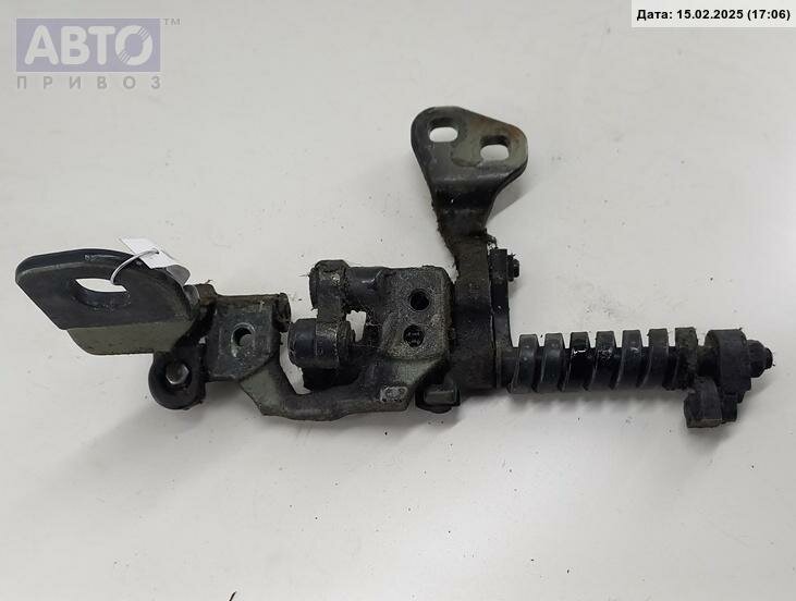 Петля крышки (двери) багажника BMW 3 E90/E91/E92/E93 (2005-2013)