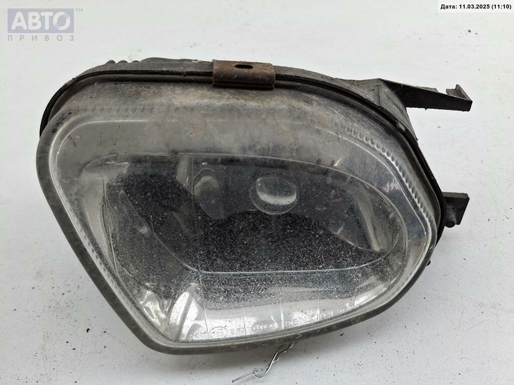 Фара противотуманная правая Mercedes E-Class W211 (2002-2009)