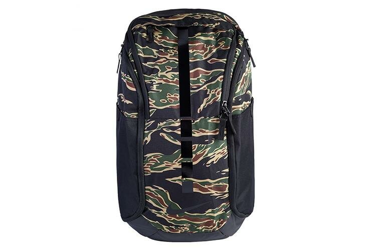 Рюкзак унисекс Nike черный, стандартный размер, из полиэстера