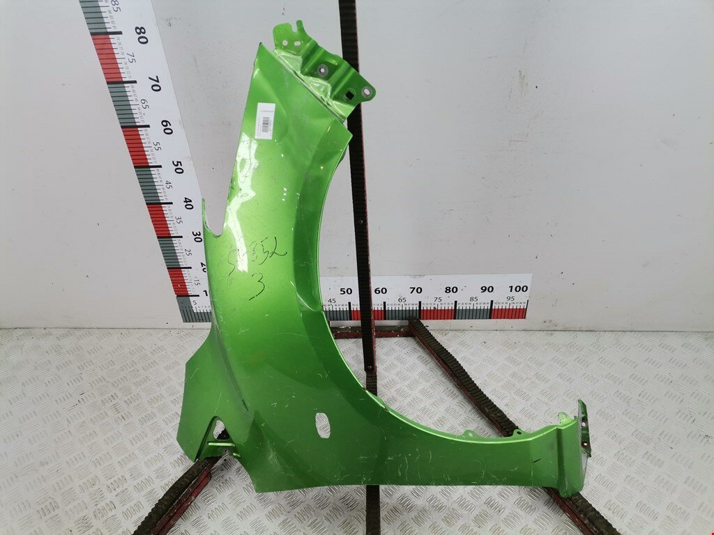 Крыло переднее правое Mazda 2 DE DD1052111C арт. 2215883