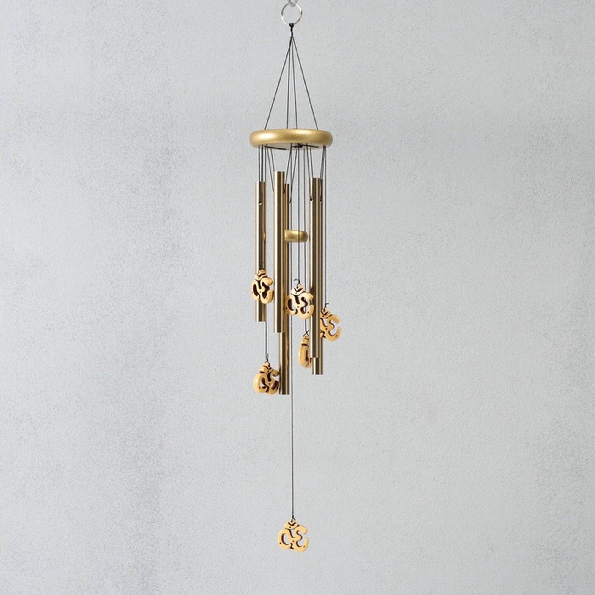 Музыка ветра Сима-ленд "Символ Ом", 5 трубок, длина 60 см, золотистый цвет