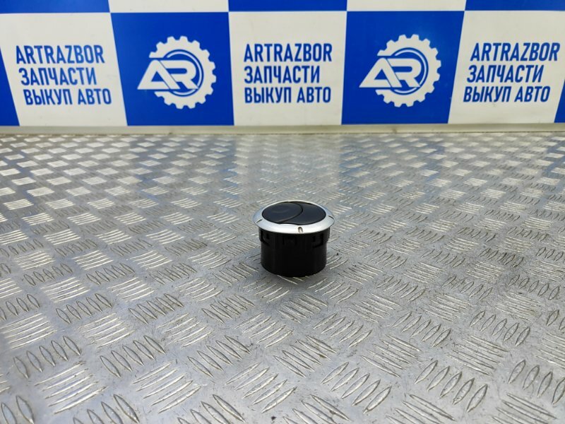 Б/У Дефлектор воздушный LADA Ларгус / Лада Ларгус 1.6 K4MA490 105 Л.С 2013