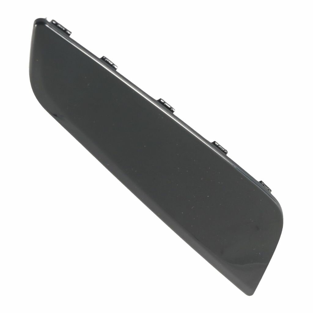 Отделка крыла BMW-черная с левой стороны