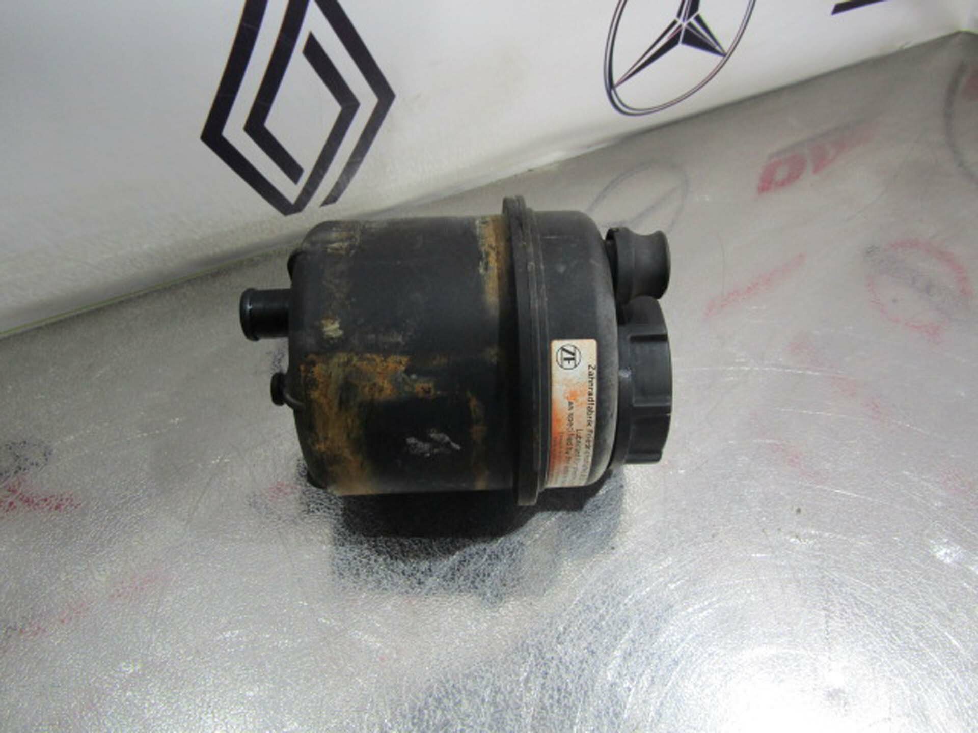 Бачок ГУРа DAF XF95