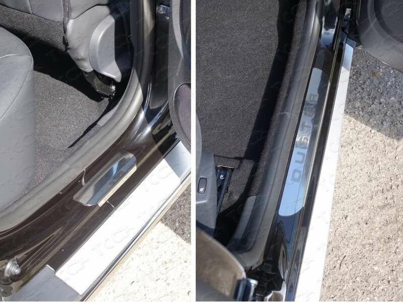 Накладки на дверные пороги (лист зеркальный надпись Duster ) Компания ТСС RENDUST15-20 Renault Duste