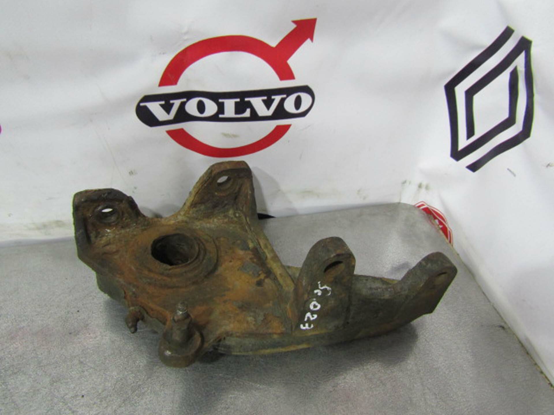 Кронштейн энергоаккумулятора заднего моста правый SCANIA P, G, R