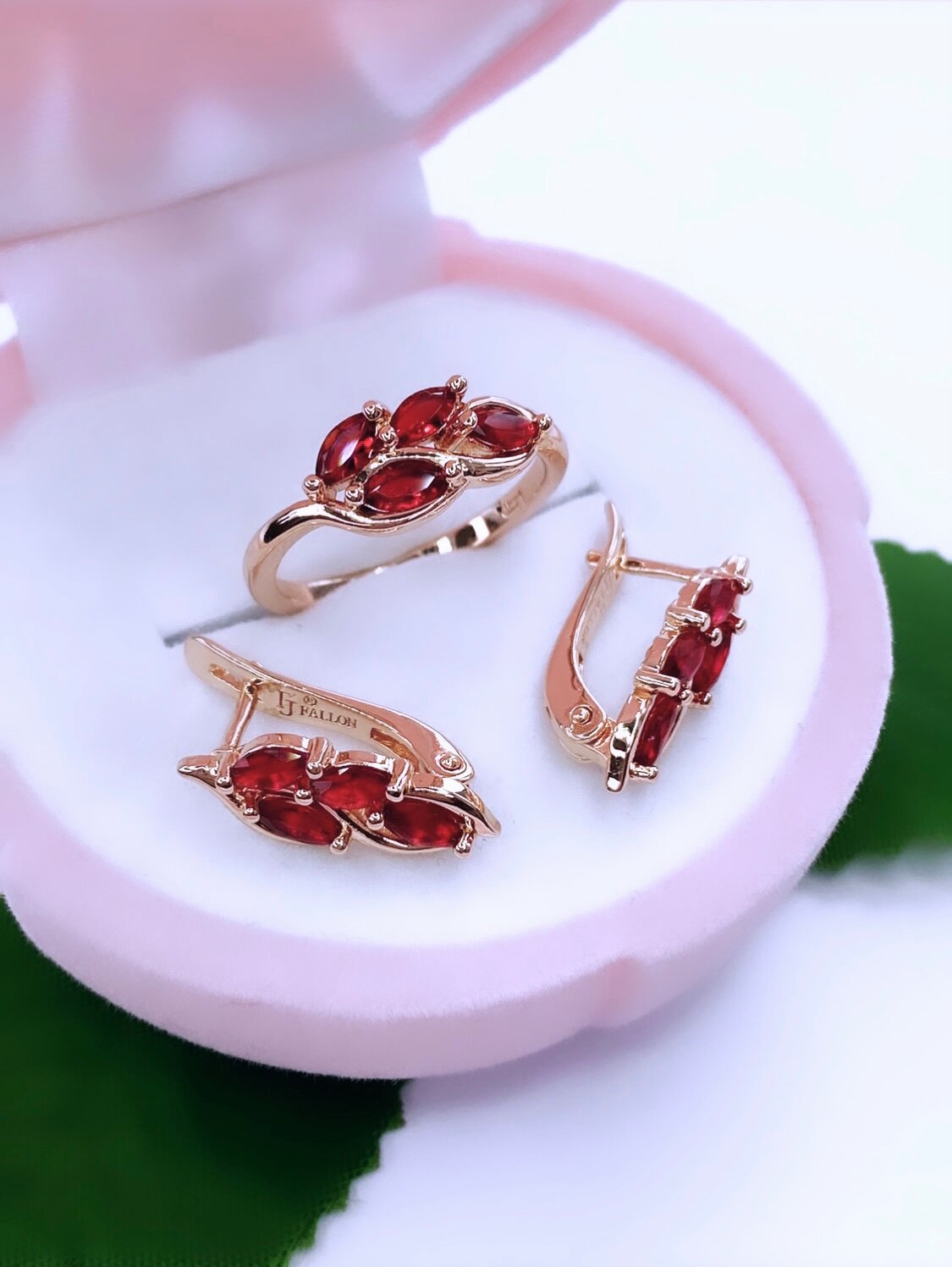 Комплект бижутерии