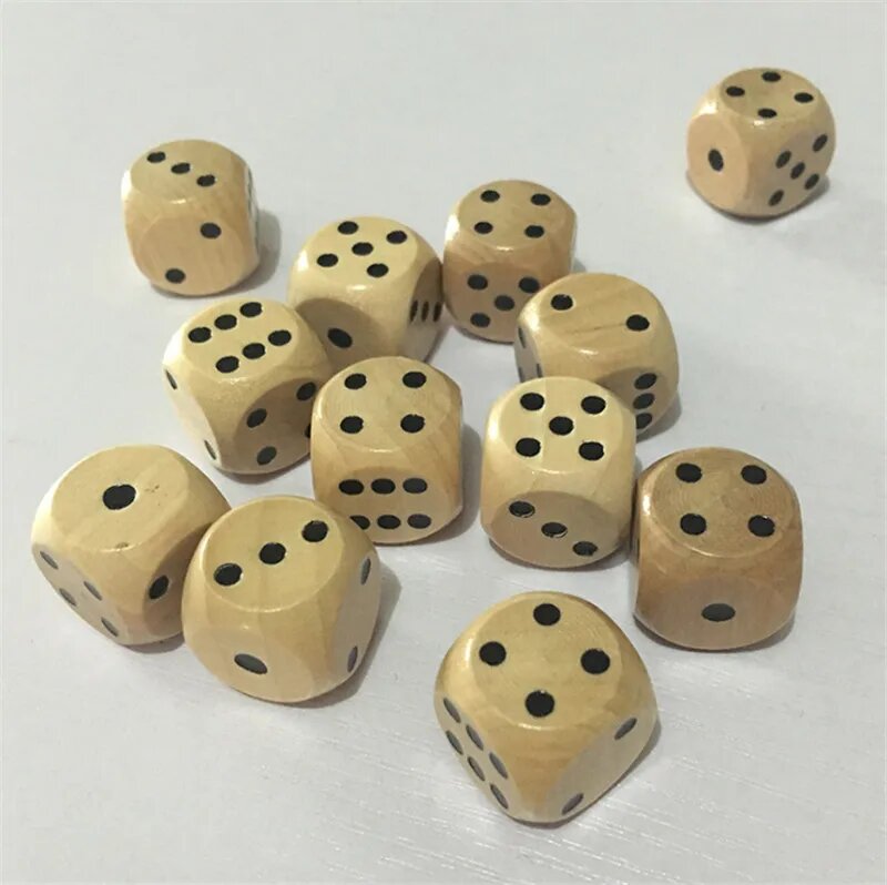 Деревянные кубики D6 point 16 мм, 10 шт