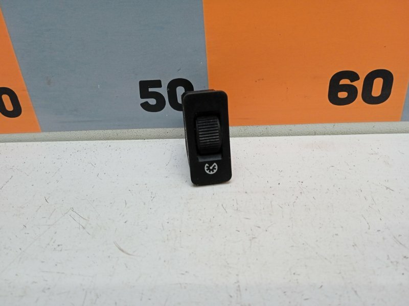 Б/У освещения панели приборов, БМВ 5 E39 Кнопка BMW 5-Series 1998 E39 214178 BMW арт. 61318360461